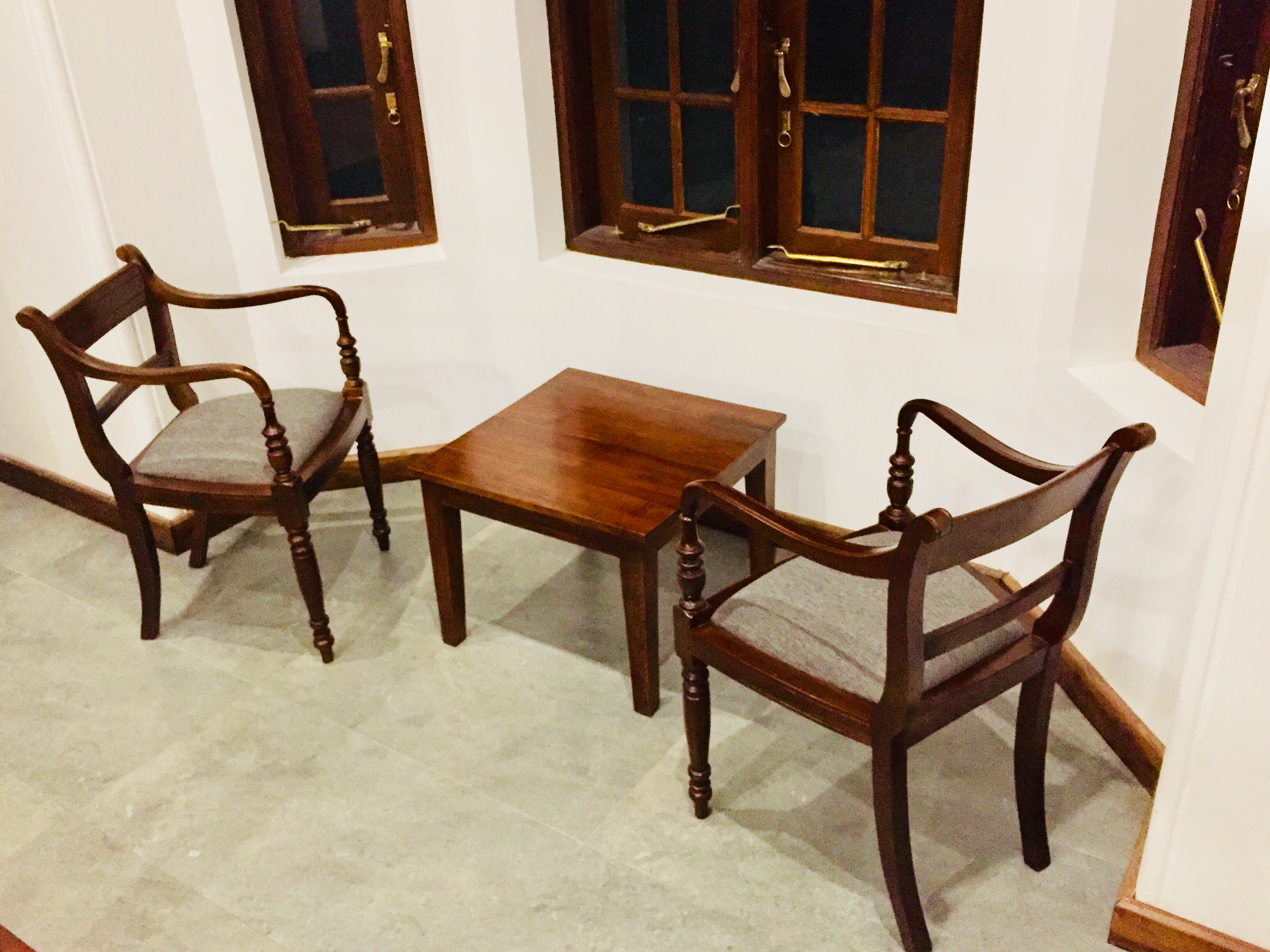 FURNITURE SRI LANKA | DALUWA FURNITURE